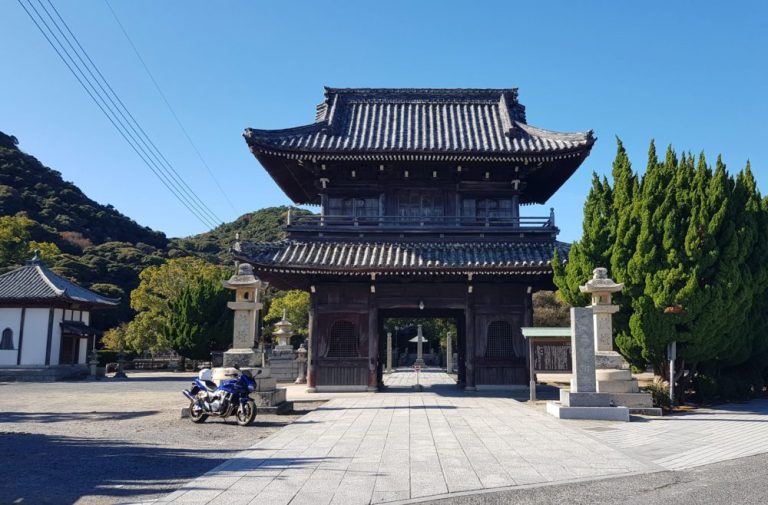 Muktuk | setzt Segel